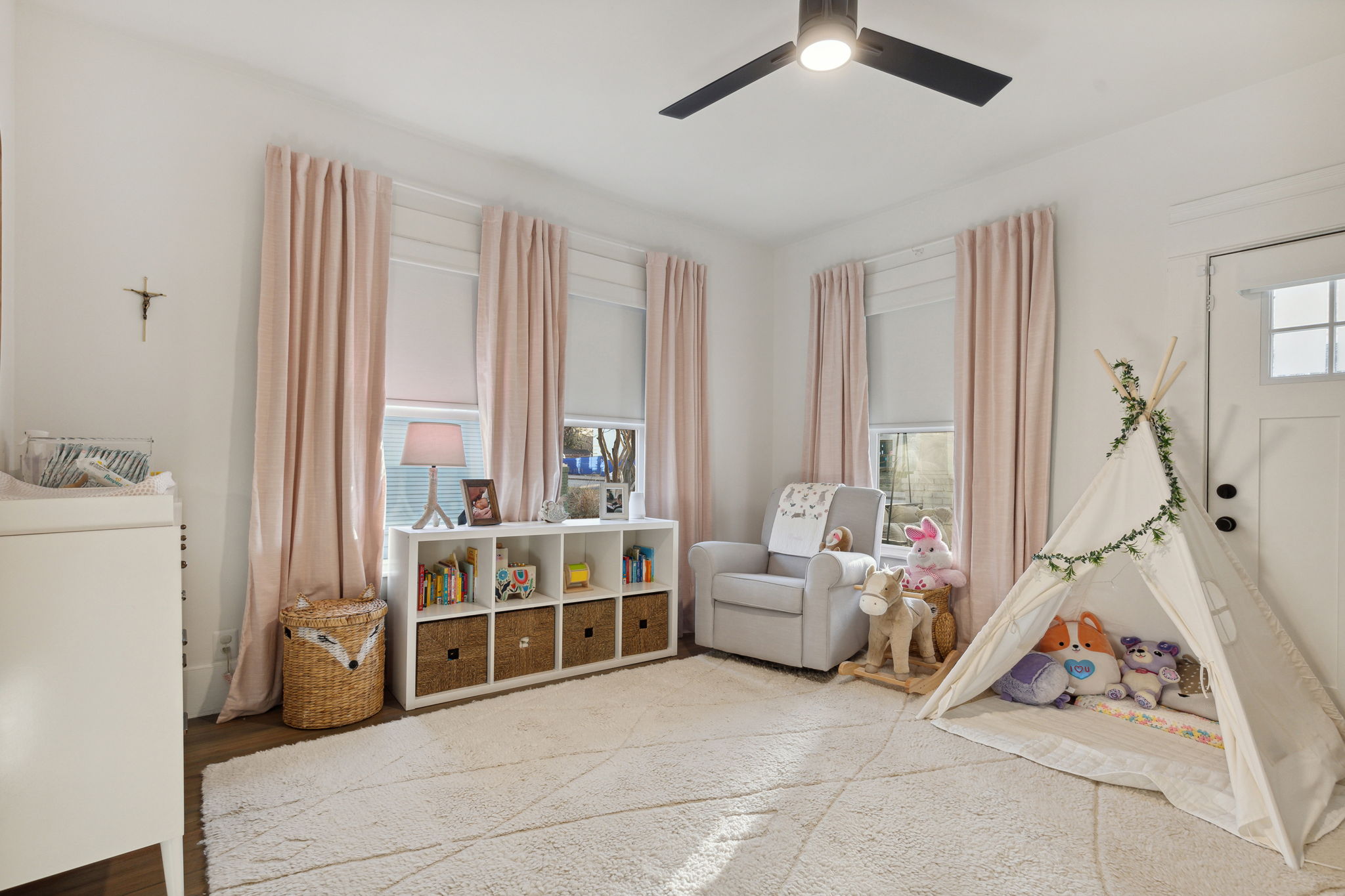 726 N Montclair Avenue | Gallagher Group Real Estate | Alex and Alexia ...