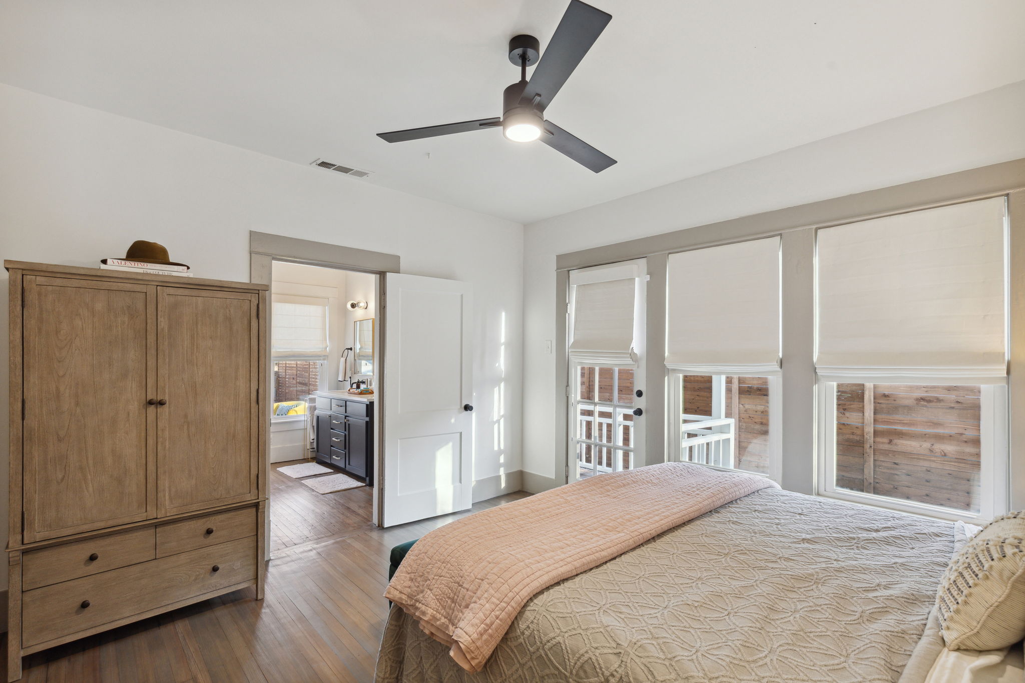 726 N Montclair Avenue | Gallagher Group Real Estate | Alex and Alexia ...