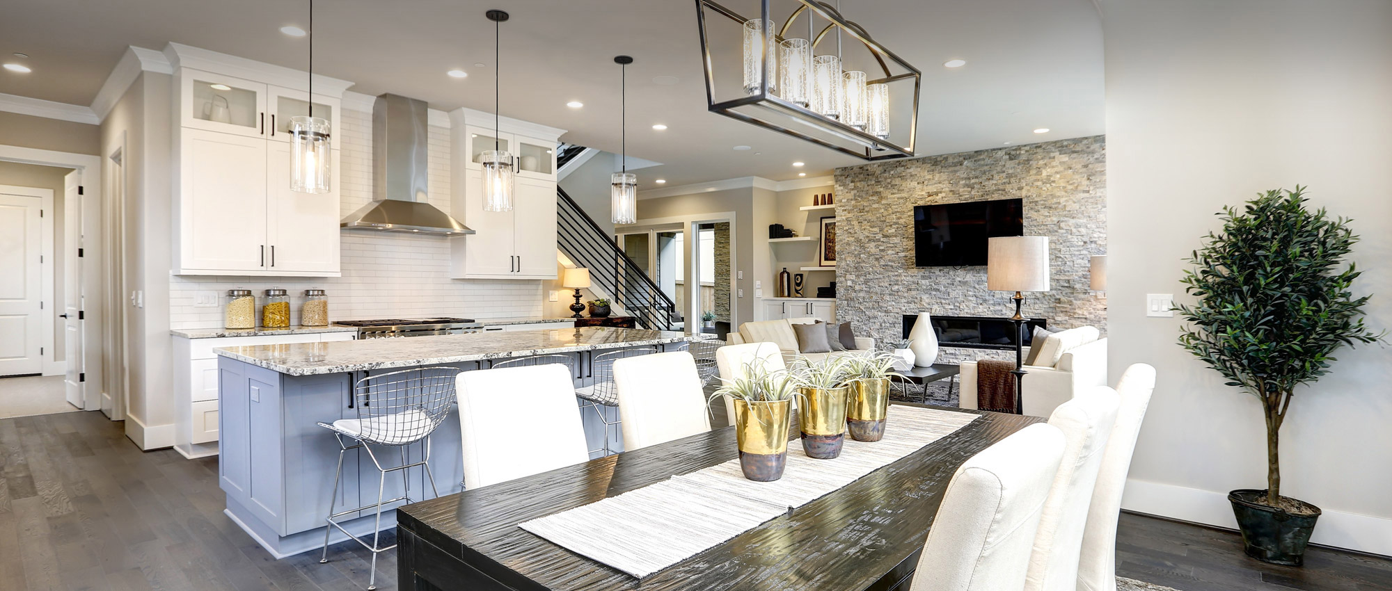 Home | Lisa Bloor Real Estate | REMAX Real Estate Centre Inc Brokerage