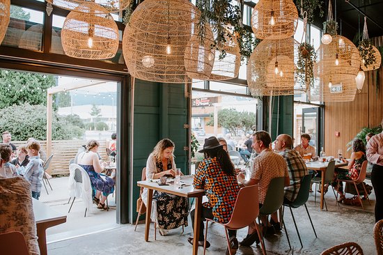 bronson moore | 10 Must Try Restaurants on The Sunshine Coast