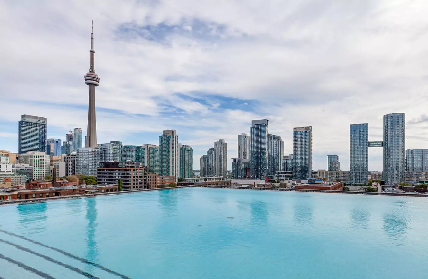 Top 5 Toronto Condo Rooftop Pools | Keyah Kavoosi Real Estate